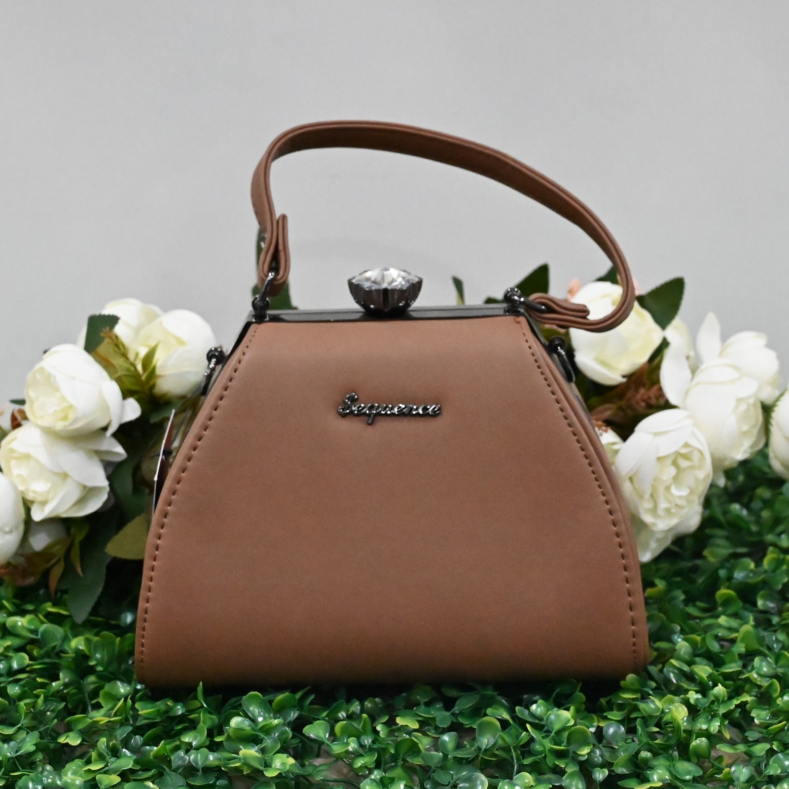 Sequence Trapezoidal Shape Handbag – Online Mizoram